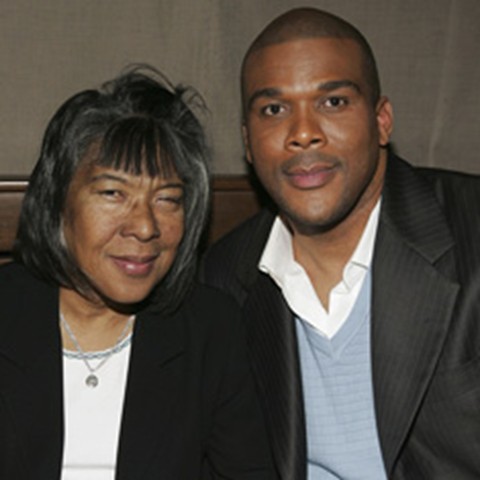 Tyler Perry Shares Bible Verse After His Father Escapes Fire Outbreak ...